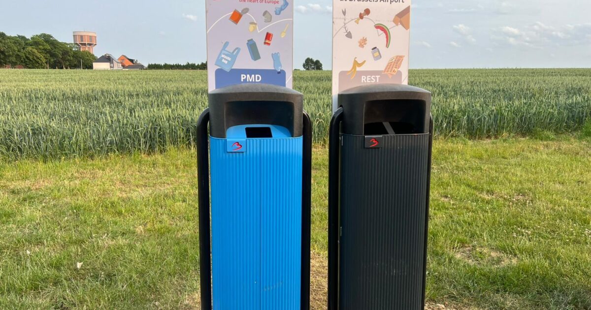 Circulaire R2-afvalbakken geland op Brussels Airport | Trafiroad
